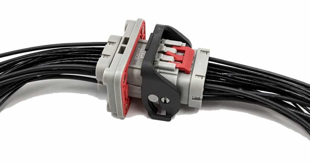 HC Series - Power & Signal Connector - Amphenol TPI (ATPI)